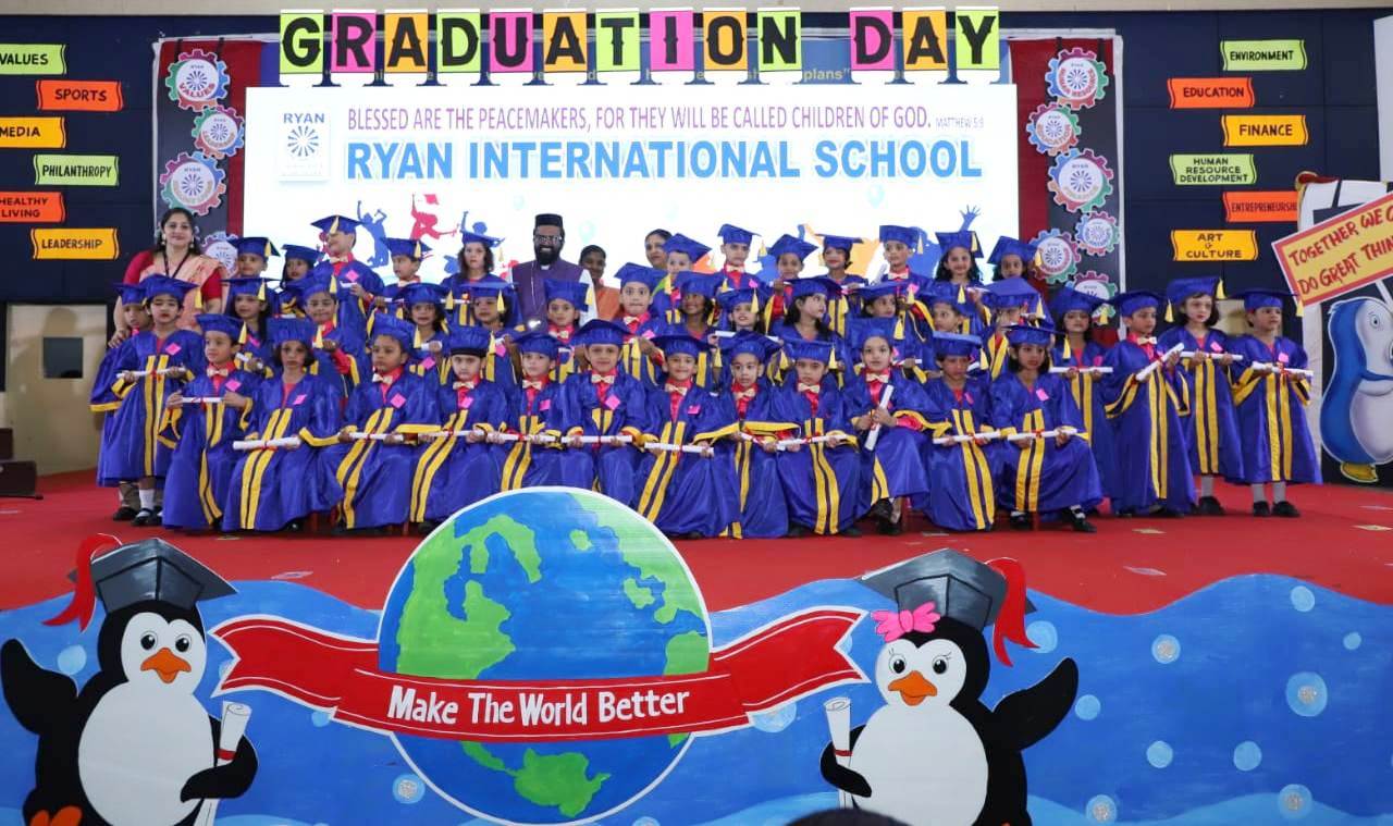 Celebrates Montessori Graduation Day | Ryan International School, Nerul